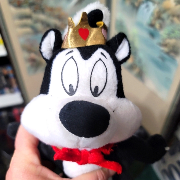 Warner Bros. | Toys | Vtg Pepe Le Pew 9 Plush 55 | Poshmark